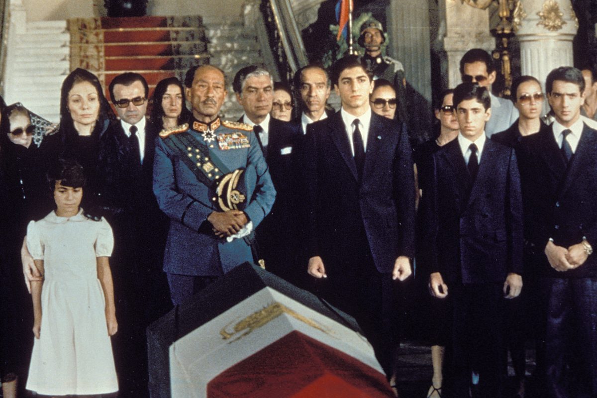 Photo Album - Funeral Ceremony Of Mohammad Reza Shah Pahlavi - مراسم ...