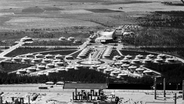 Iranian Monarchy - Queen Farah Pahlavi