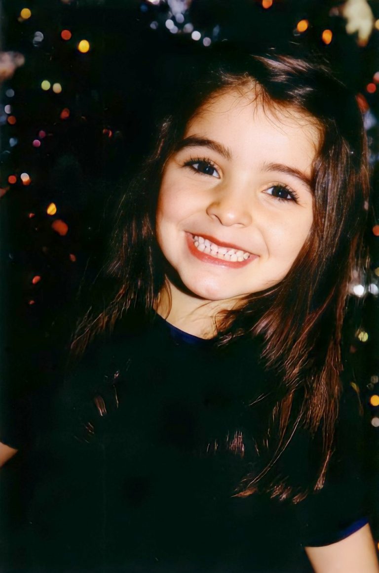 Princess Farah Pahlavi - Queen Farah Pahlavi