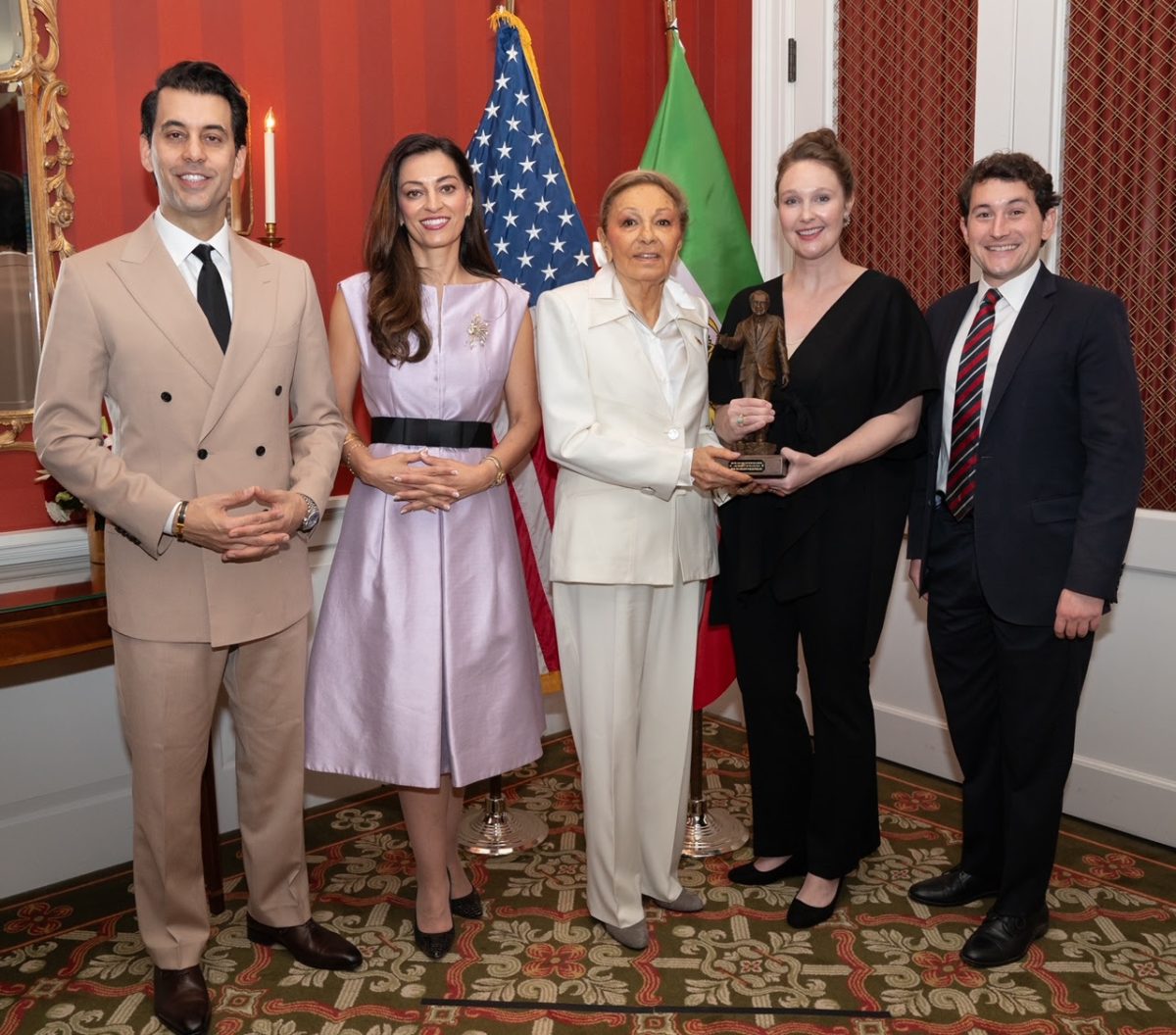 Queen Farah recipient of the "Architect of Peace Award" - Queen Farah Pahlavi